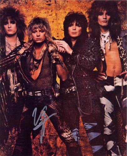 Album Generation Swine od Mötley Crüe – texty Youradio